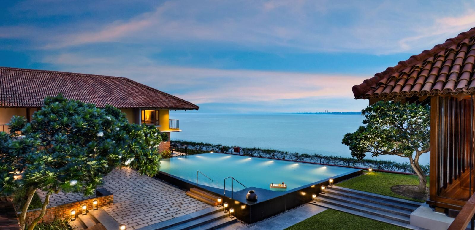 Taj Ganga Kutir, Raichak - Luxury Hotel in Raichak | Taj Hotels