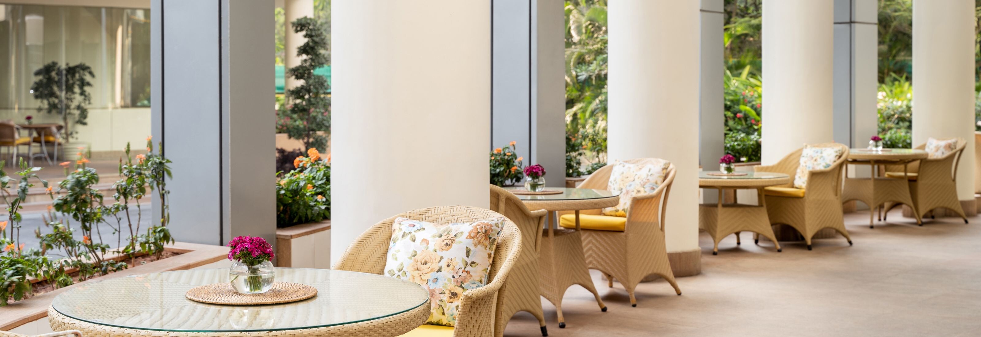 Qmin - Luxury Cafe in Colaba, Mumbai | Taj Wellington Mews