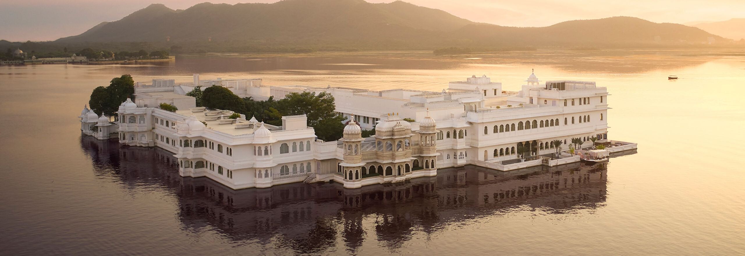 Taj Hotels Travel Partners: Stay at Luxury Hotels